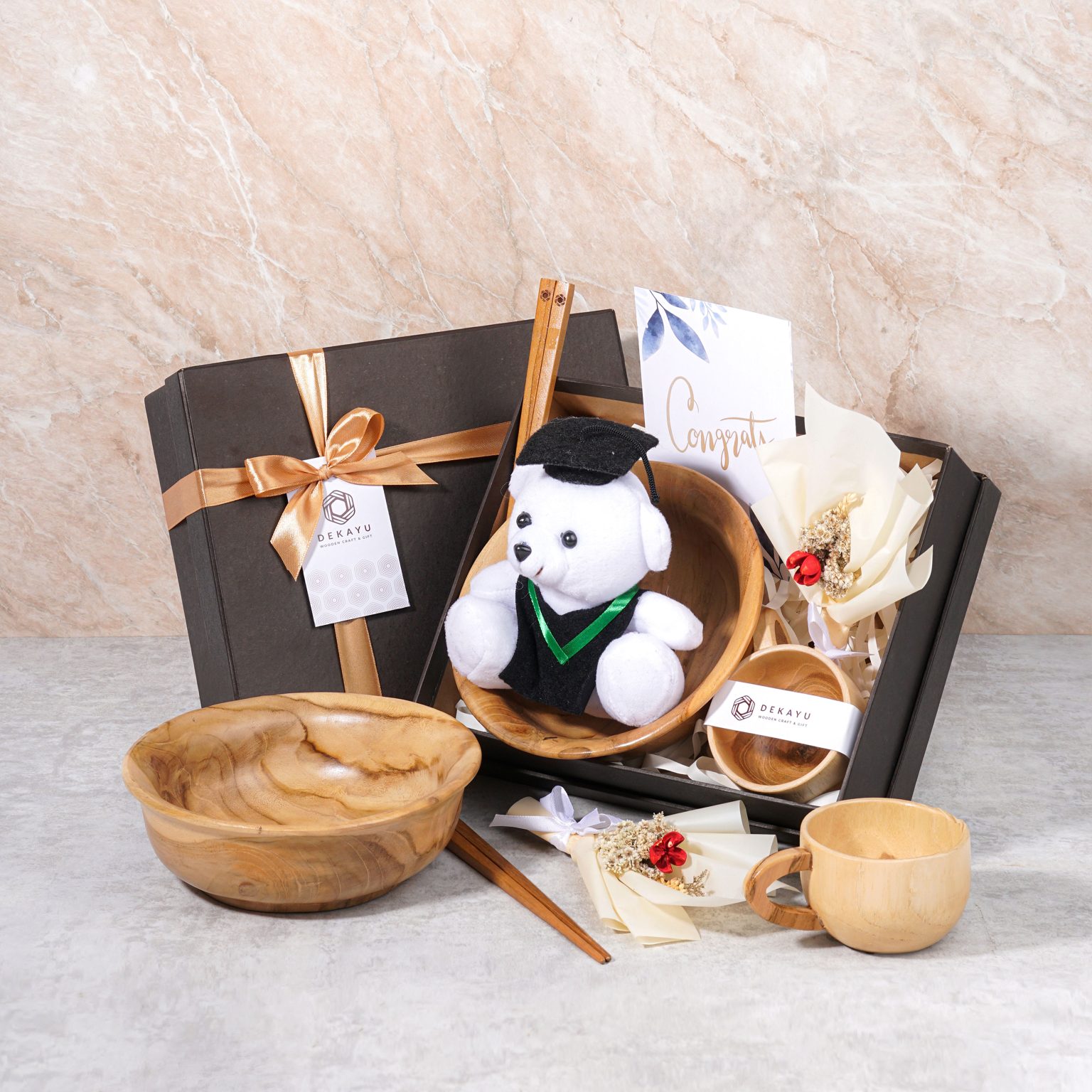 Hadiah Wisuda Deenan| Hampers Wisuda | Graduation Gift - Dekayu